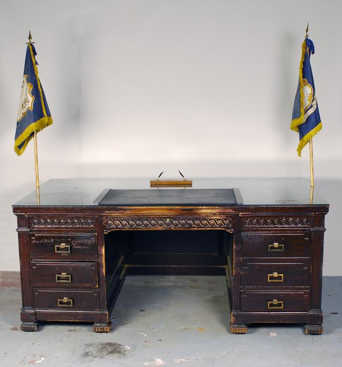 Connecticut Collections : Physical Object : Governor Lilley's Desk [81.4a]