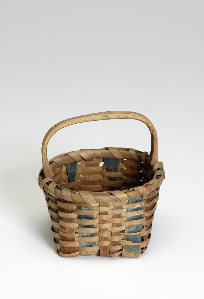 Connecticut Collections : Physical Object : Basket [X2007.98]
